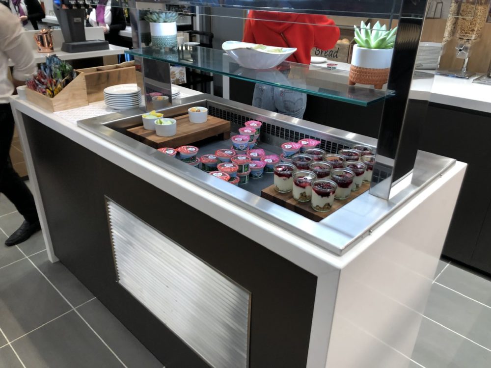 Club Aspire Lounge London Gatwick South Review - BoardingGroup.One