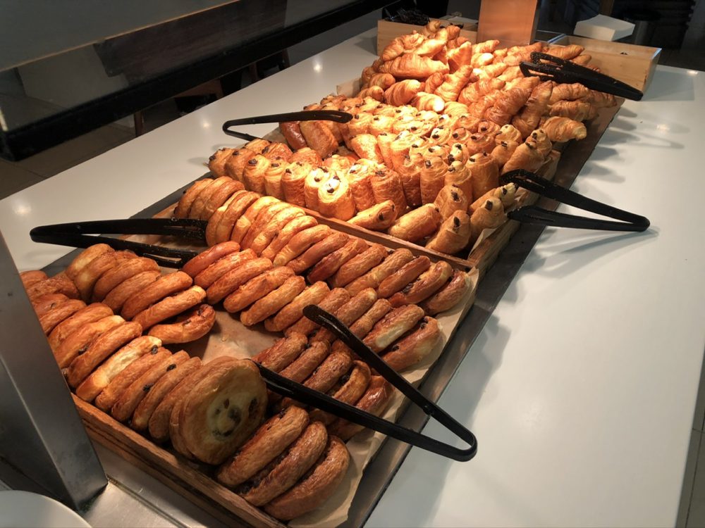 British Airways Club Lounge Heathrow T5 South Review - BoardingGroup.One