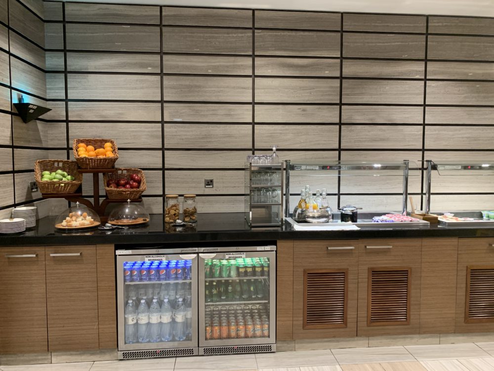 Ahlan Business Class Lounge Dubai Airport Review - BoardingGroup.One