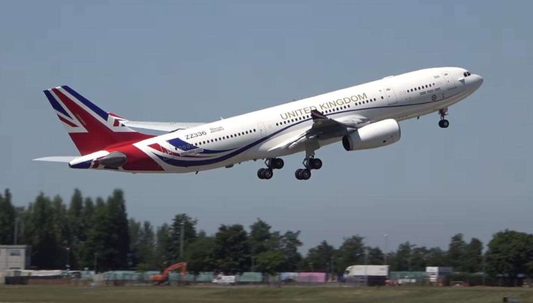 Inside the UK Government VIP jet - BoardingGroup.One
