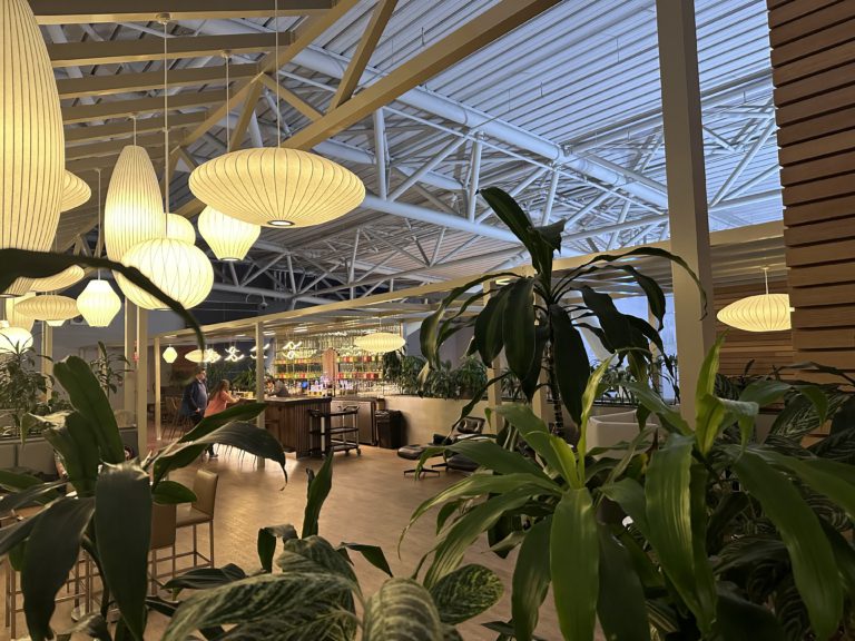 The best Oneworld frequent flyer programmes - BoardingGroup.One