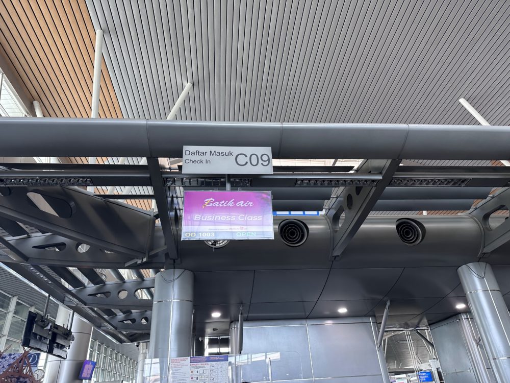 Batik Air A330 Business Class Kota Kinabalu to Kuala Lumpur Review ...